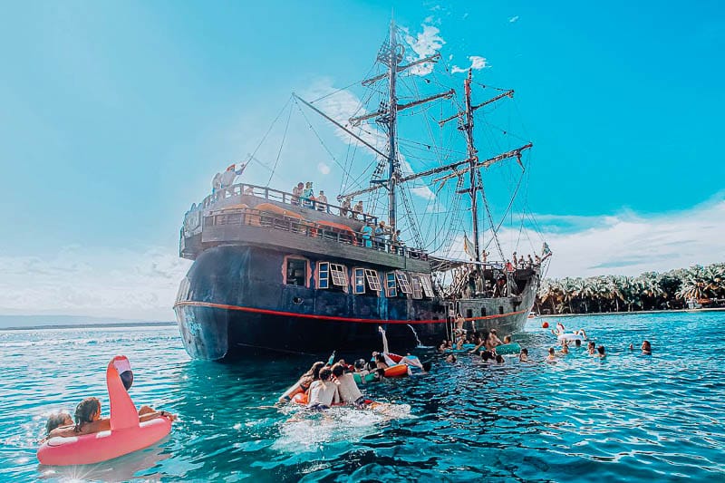 A Quick Travel Guide to Bocas del Toro (By a Local)